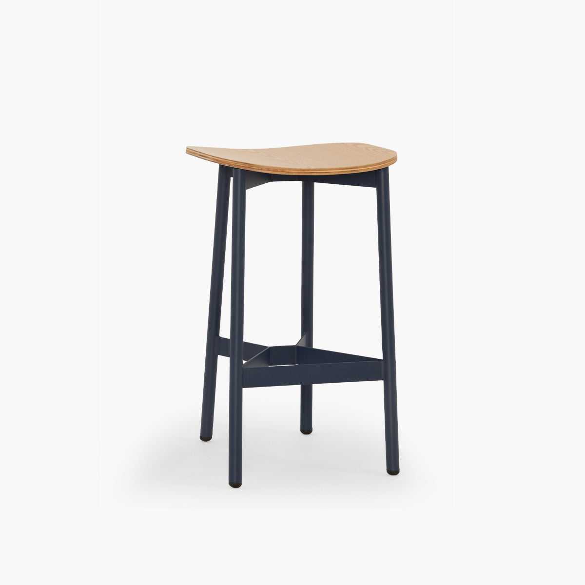 Butaco Elu en metal con asiento en madera | The Blue House