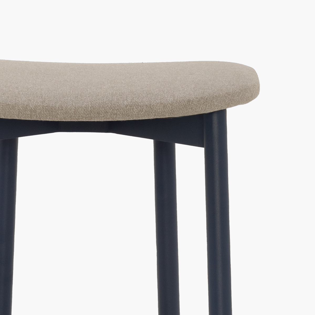 Butaco Elu metal con asiento tapizado | The Blue House